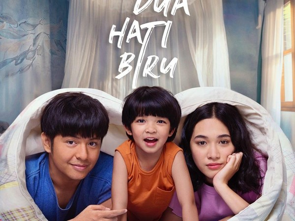 Dua Hati Biru, Tokoh Adam Mencuri Perhatian | Dewipuspasari's Weblog